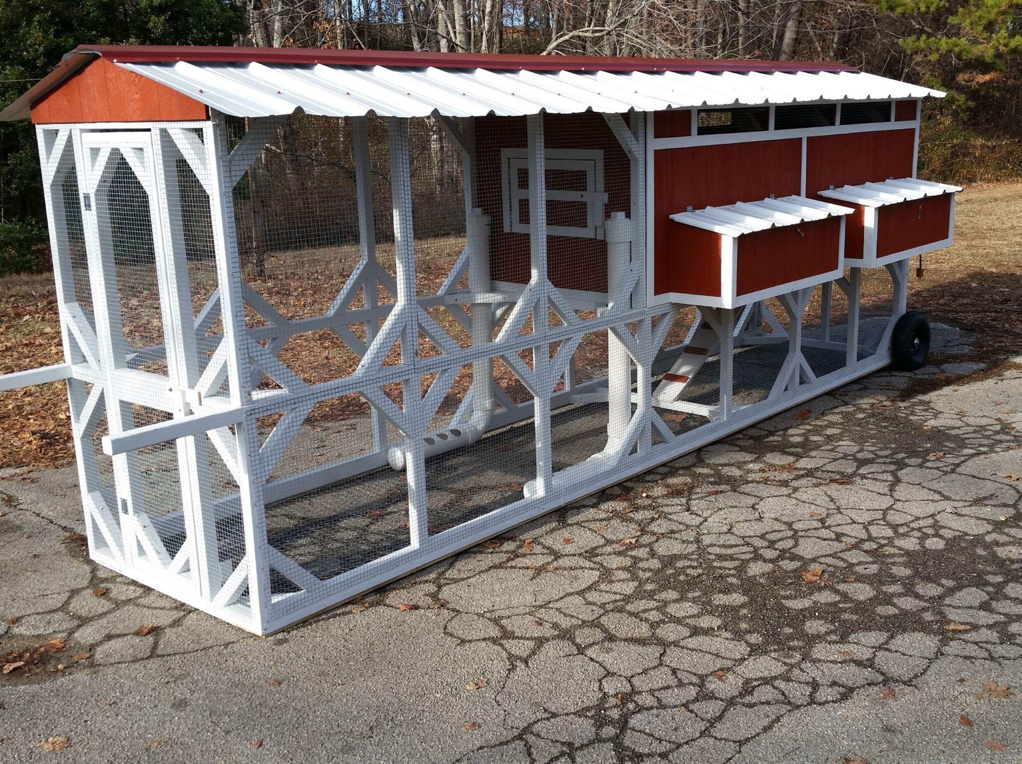Home - Smoky Mountain Chicken Tractors